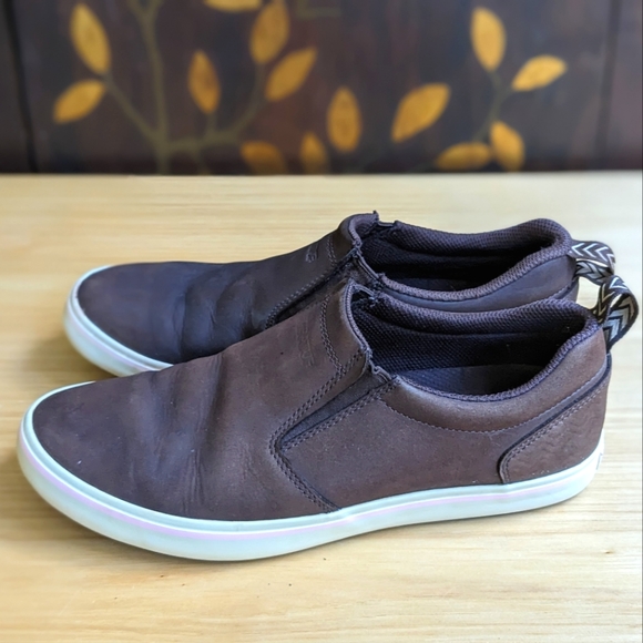 Xtratuf | Shoes | Xtratuf Leather Sharkbyte Deck Shoe Brown Leather ...